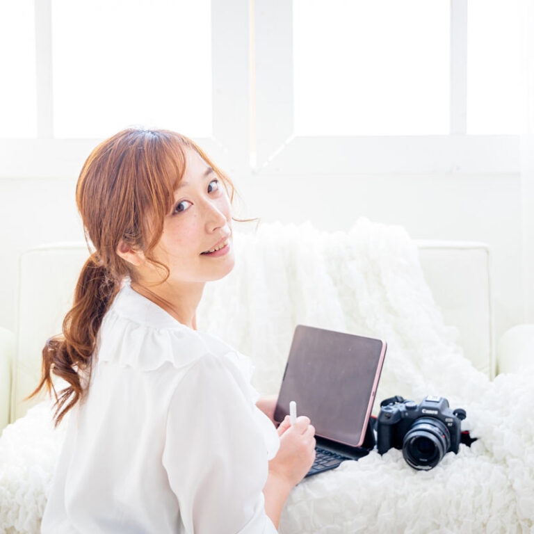 OBATA TOMOCO | Obata Tomoco 仙台宮城のプロフィール写真撮影はフォトリエで。完全1対1・入替制でプライバシーを確保。ビジネス・婚活・宣材用など。写真が苦手な人でも安心です。